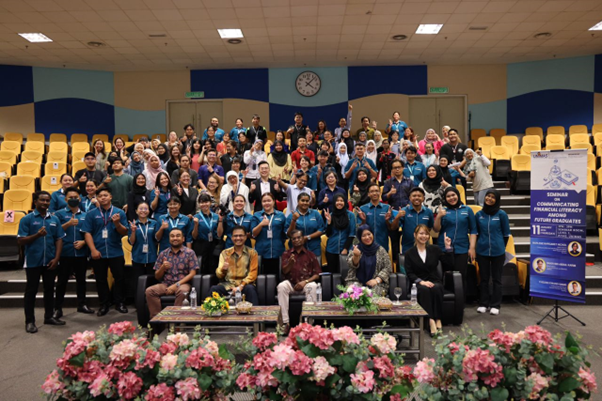 Empowering Future Graduates: UNIMAS Strategic Communication Students ...